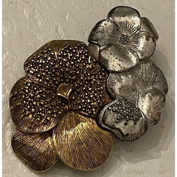 LC For Liz Claiborne | Jewelry | Vintage Liz Claiborne Brooch Silver ...